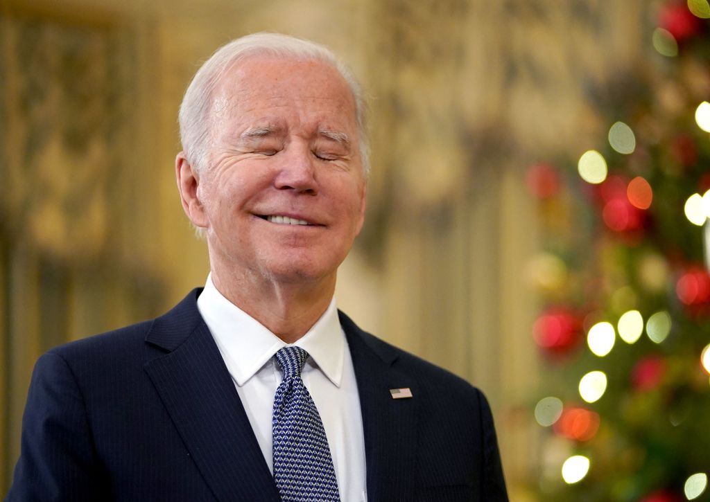 Biden Issues Executive Order to 'Strengthen Background Checks for Guns ...