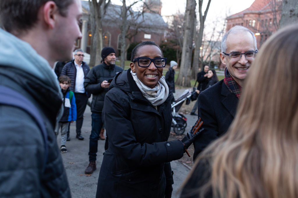 Harvard President Resigns Following Criticism
