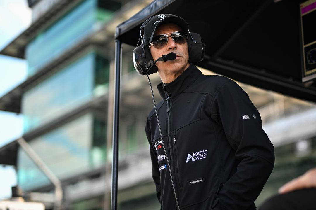 Blomqvist To Sit Out Next Two IndyCar Races, Castroneves To Fill In
