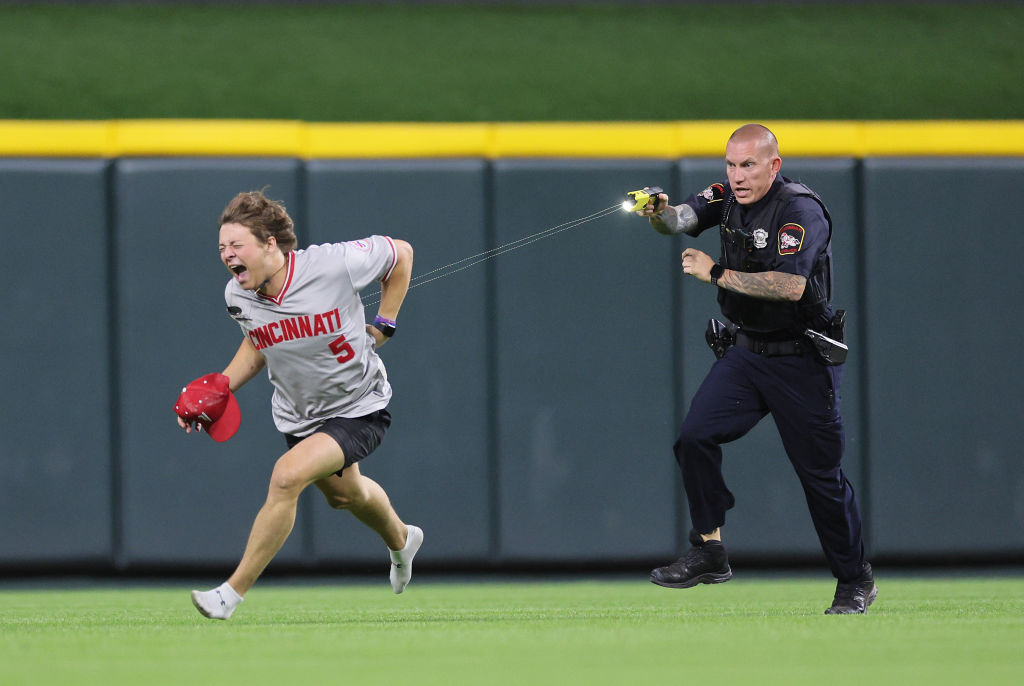 Kendall And Casey - WIBC 93.1 FM