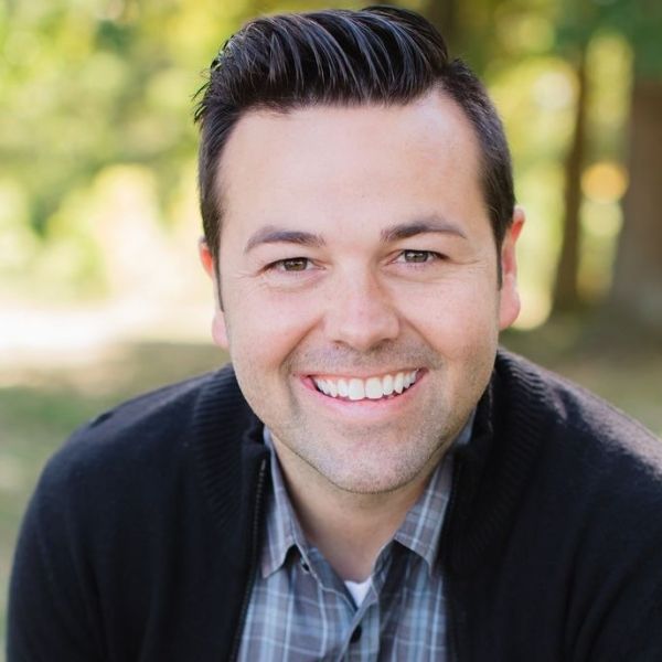 The Tony Kinnett Cast - WIBC 93.1 FM