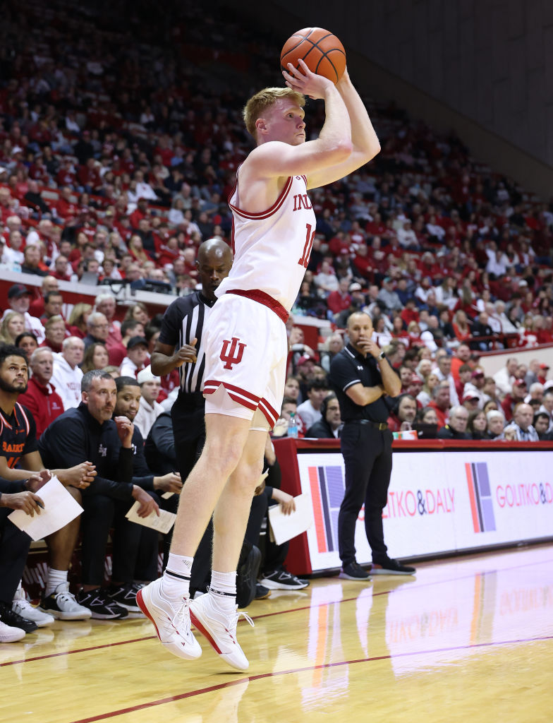 Hoosiers Have Goode Performance Against Sam Houston