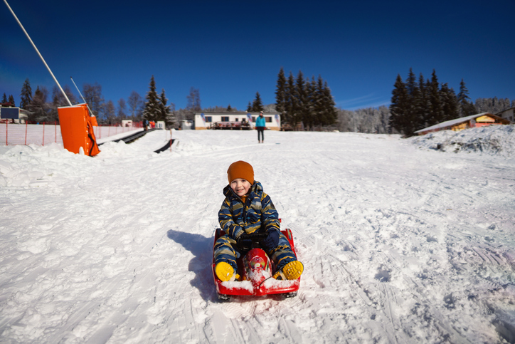 10 Important Safety Tips Before Going Sledding