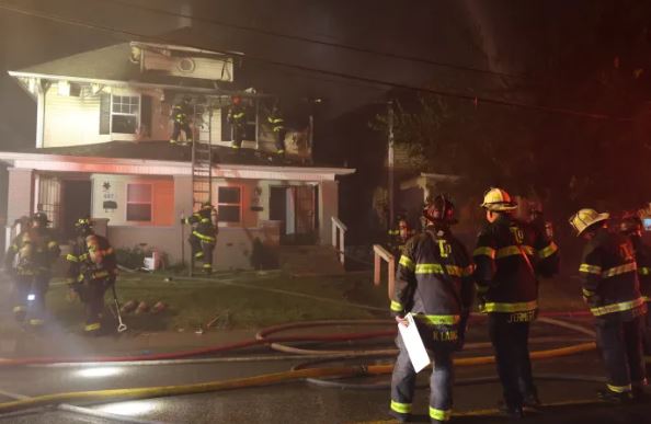 2 People Displaced, 2 Firefighters Injured in East Indy Blaze