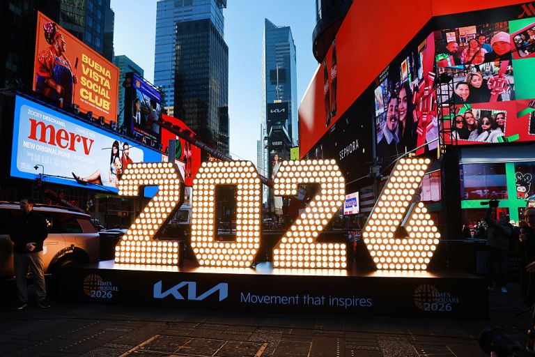 New Year’s Eve Ball Drop and Celebration Times Around the Wo...